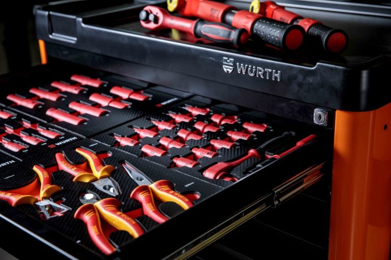 Les produits Würth France dans l'électromobilité des poids lourds ...